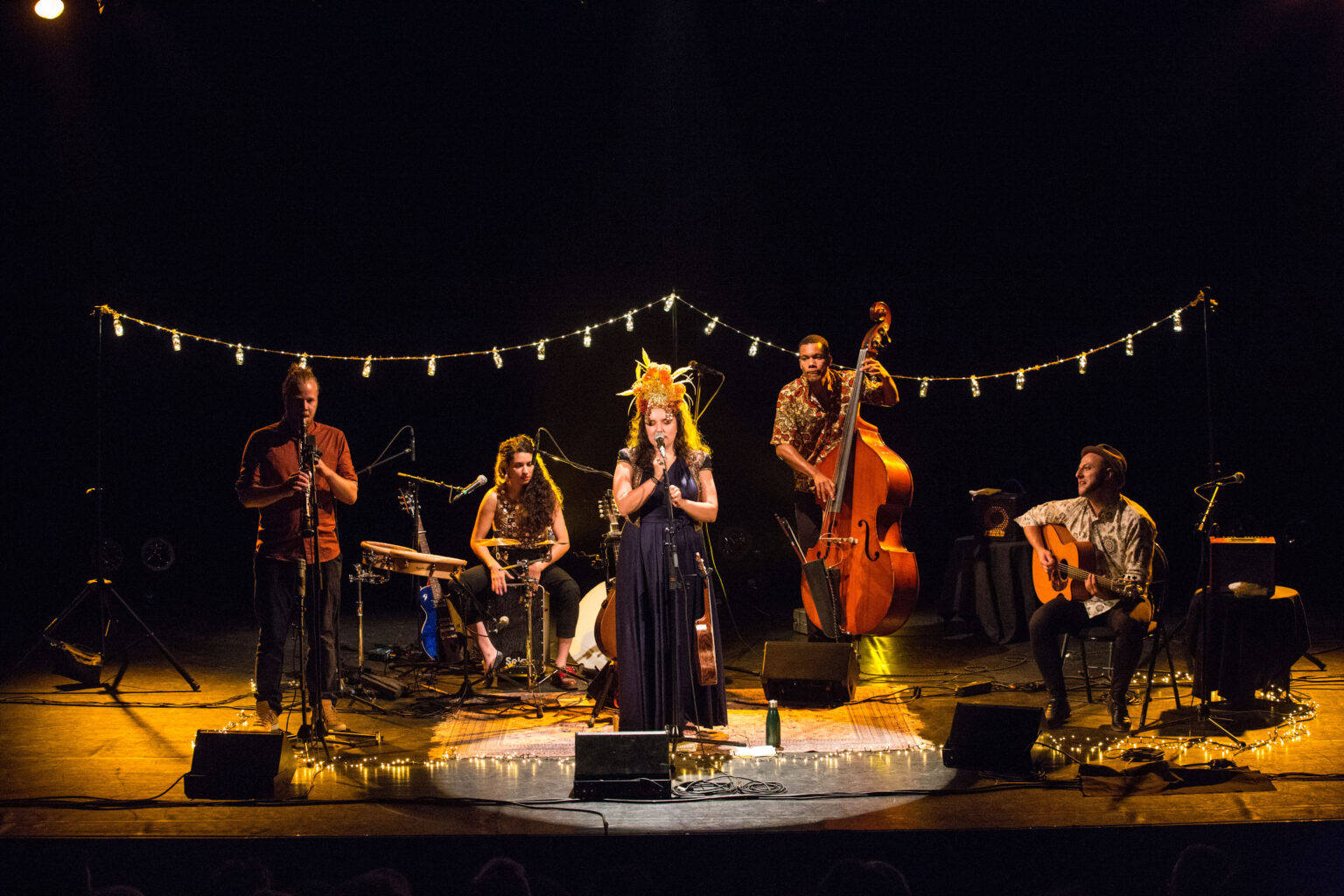 Luna Silva & The Wonders